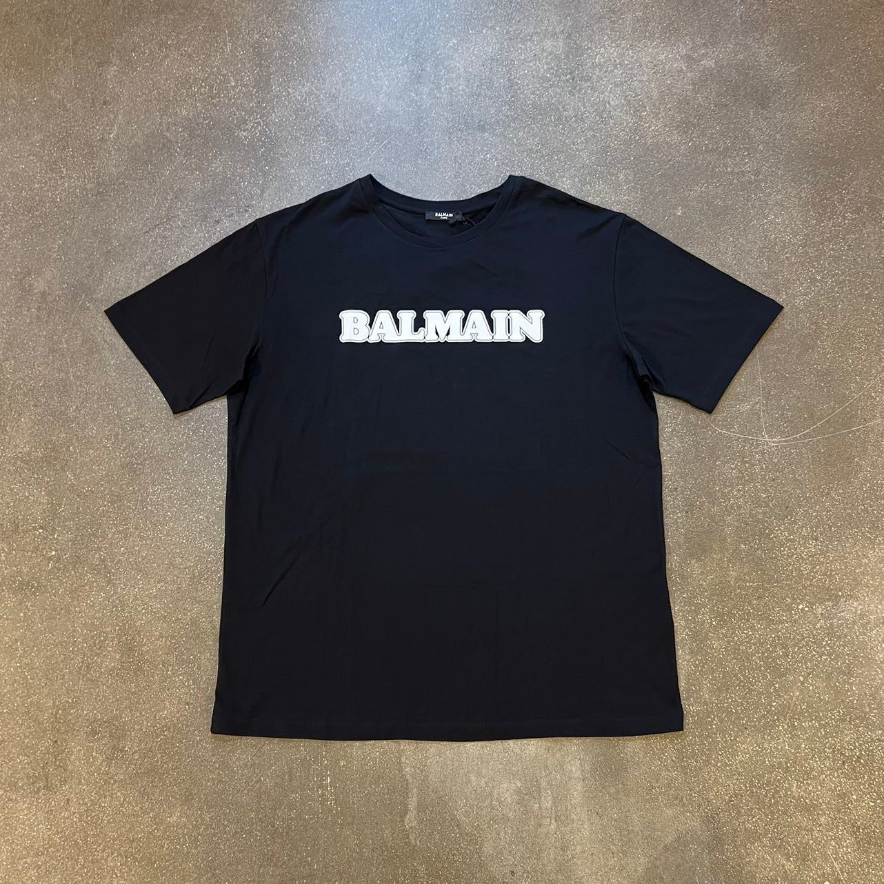 Balmain Retro Logo Tee Black & White – FABULOUS CONSIGNMENT STORE