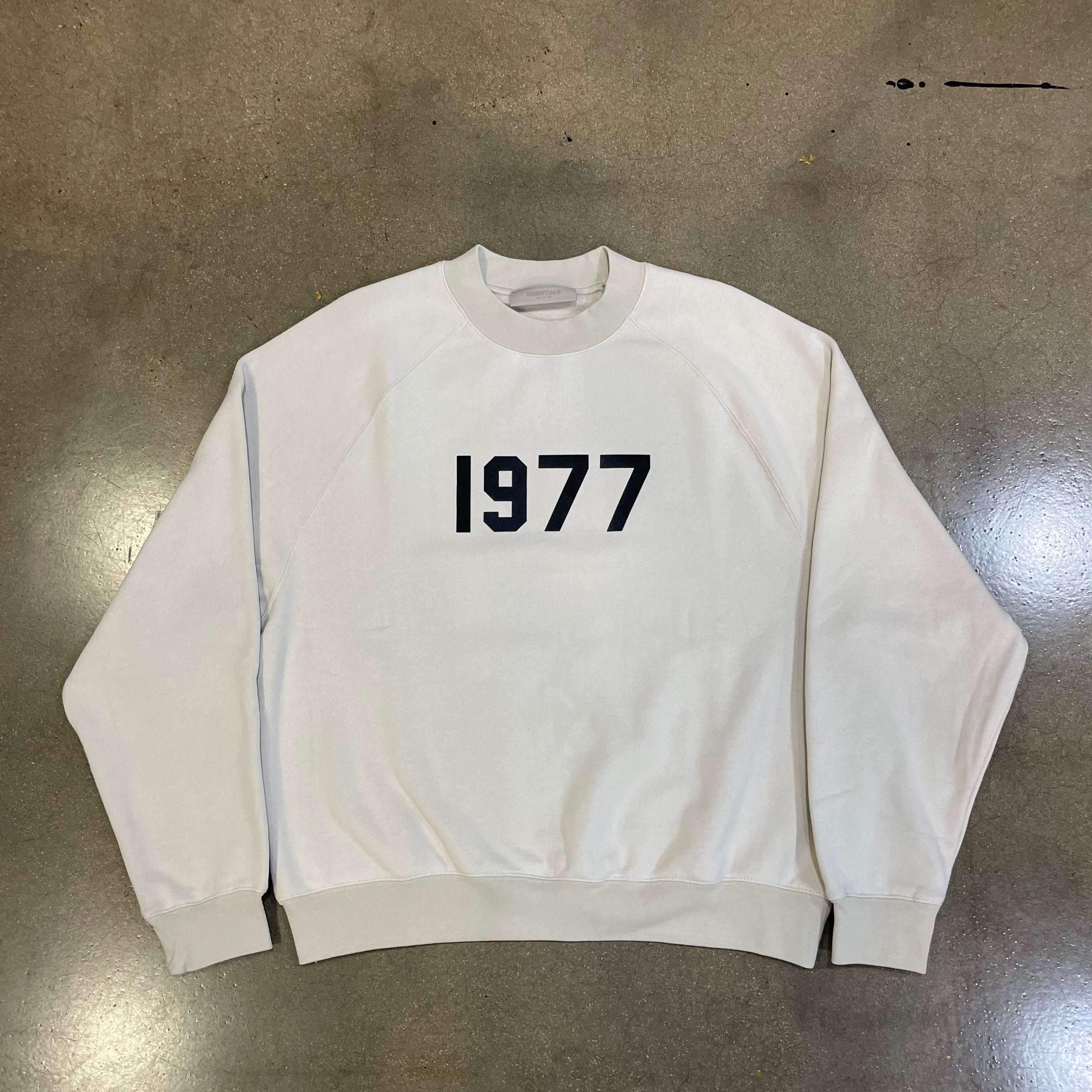 Fear of God Essentials 1977 Crewneck Wheat – FABULOUS CONSIGNMENT STORE