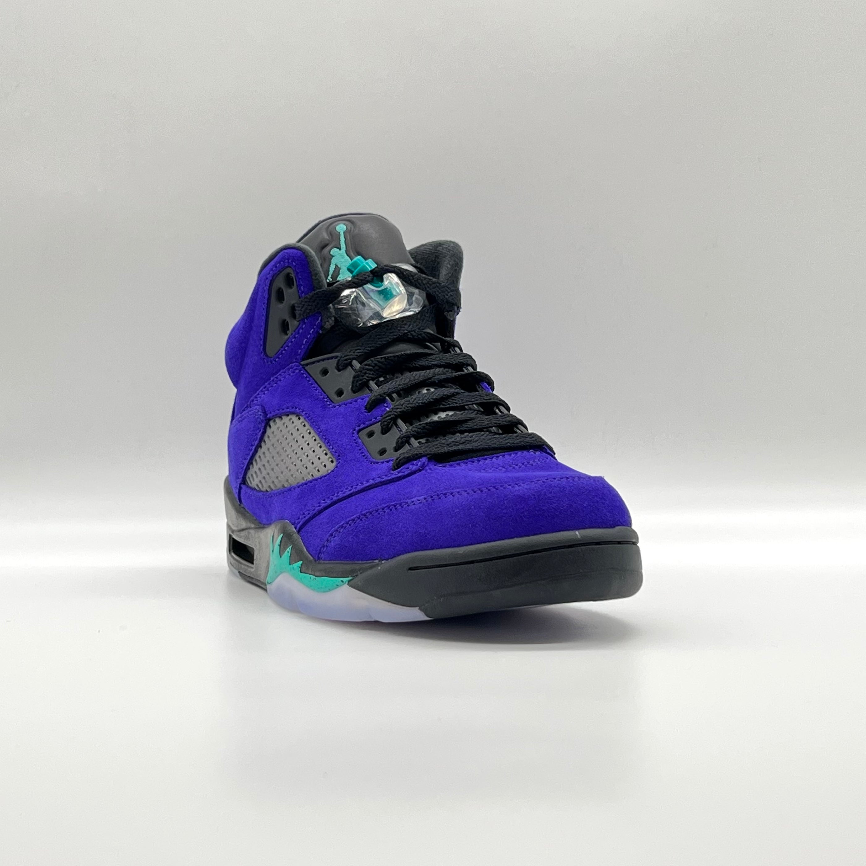 Jordan 5 Retro Alternate Grape – FABULOUS CONSIGNMENT STORE